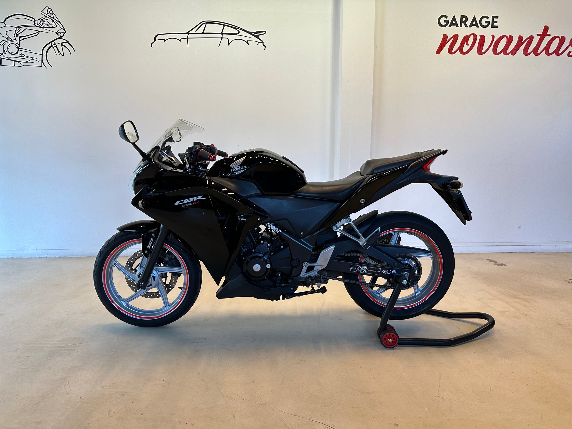 HONDA CBR 250 RA Kaufen