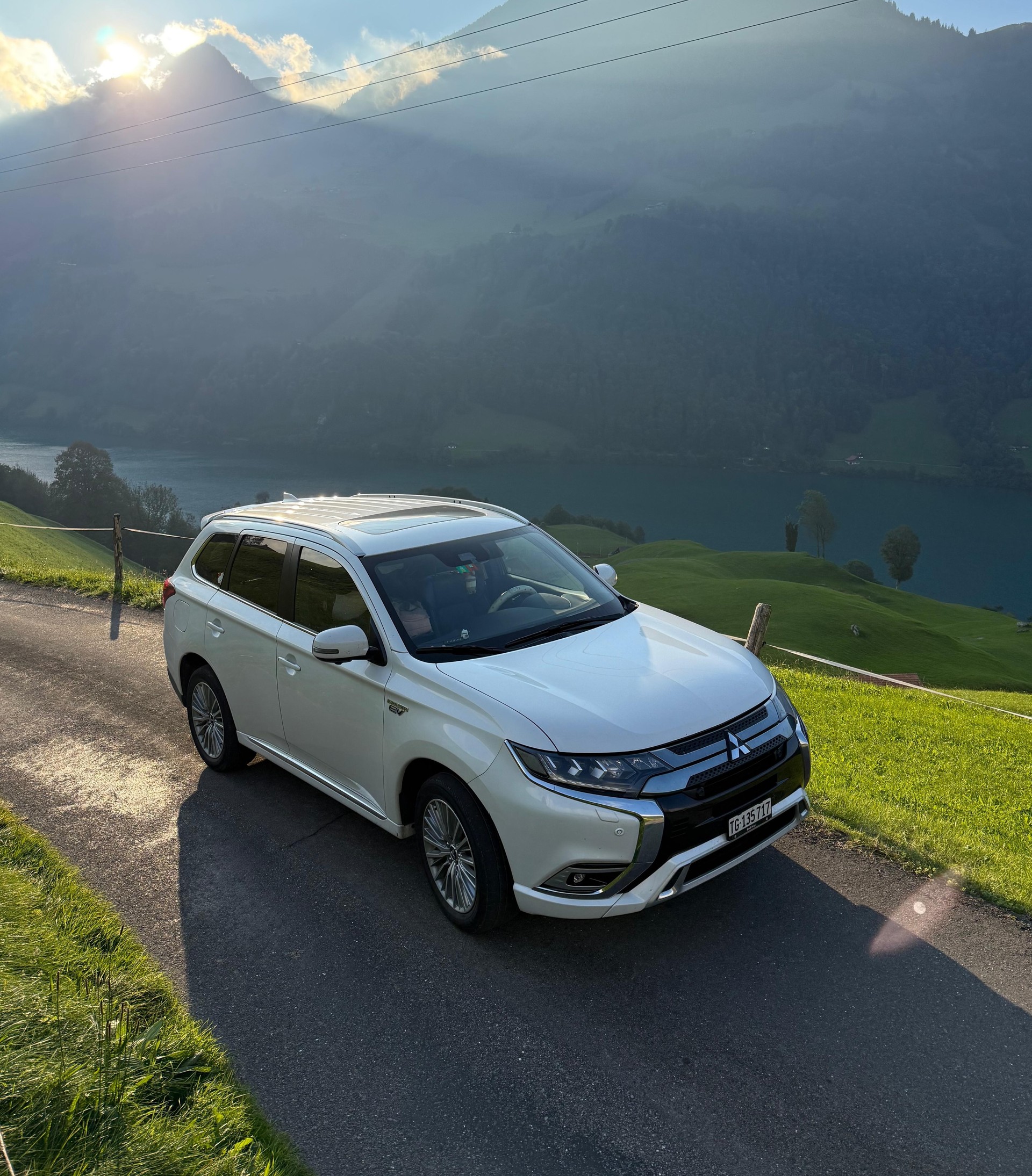 MITSUBISHI Outlander 2.4 PHEV Diamond 4WD Automatic Kaufen