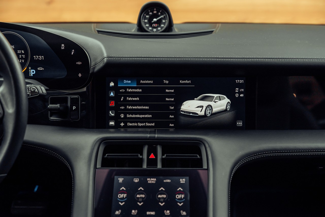 PORSCHE Taycan 4 Cross Turismo Kaufen