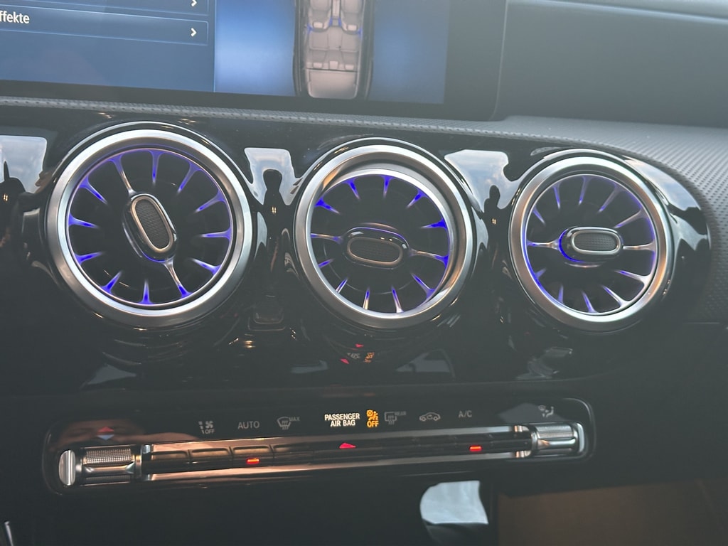 MERCEDES-BENZ CLA 180 Edition AMG Night Shooting Brake 7G-DCT À vendre