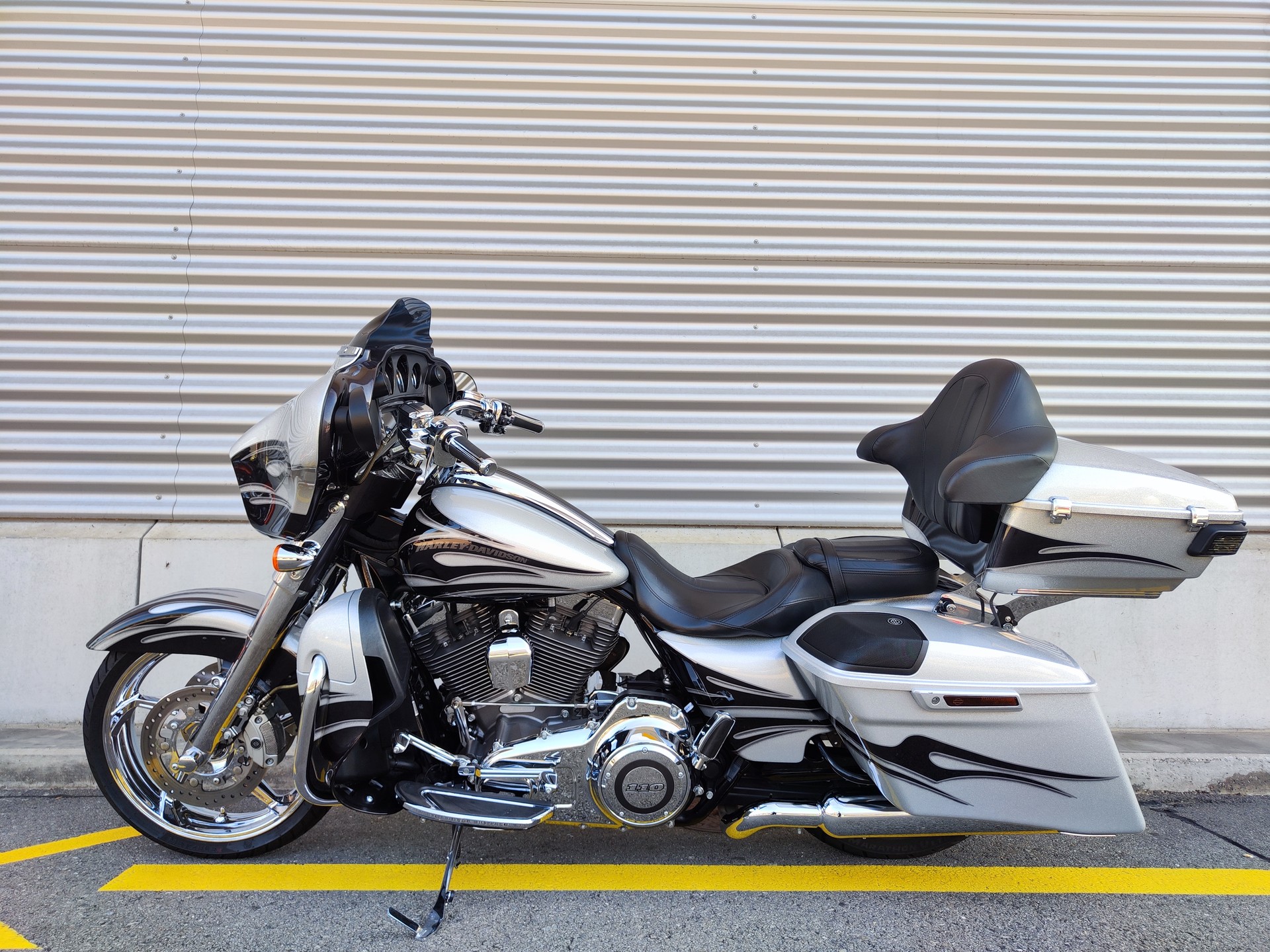 HARLEY-DAVIDSON FLHXSE Street Glide ABS CVO À vendre