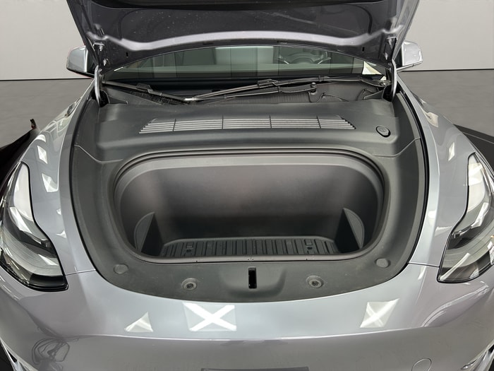 TESLA Model Y Long Range À vendre