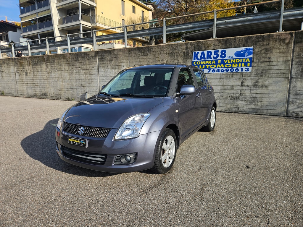 SUZUKI Swift 1.3i 16V GL Top 4x4 Kaufen