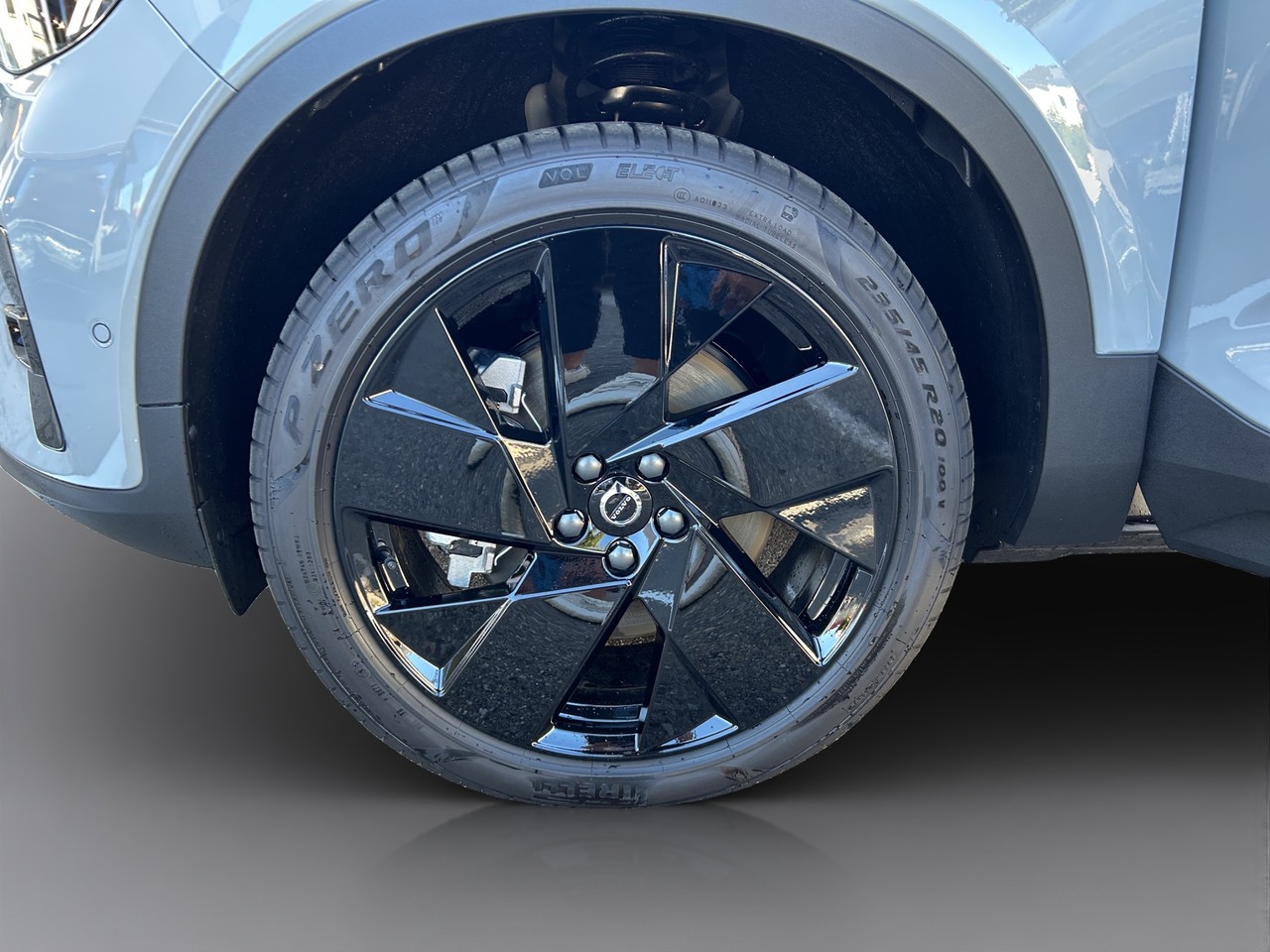 VOLVO EX40 Twin Black Edition AWD Kaufen