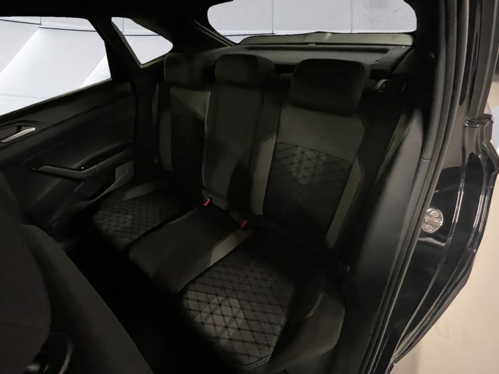 VW Taigo 1.5 TSI R-Line DSG / Système audio BeatsAudio / Pack Design ...