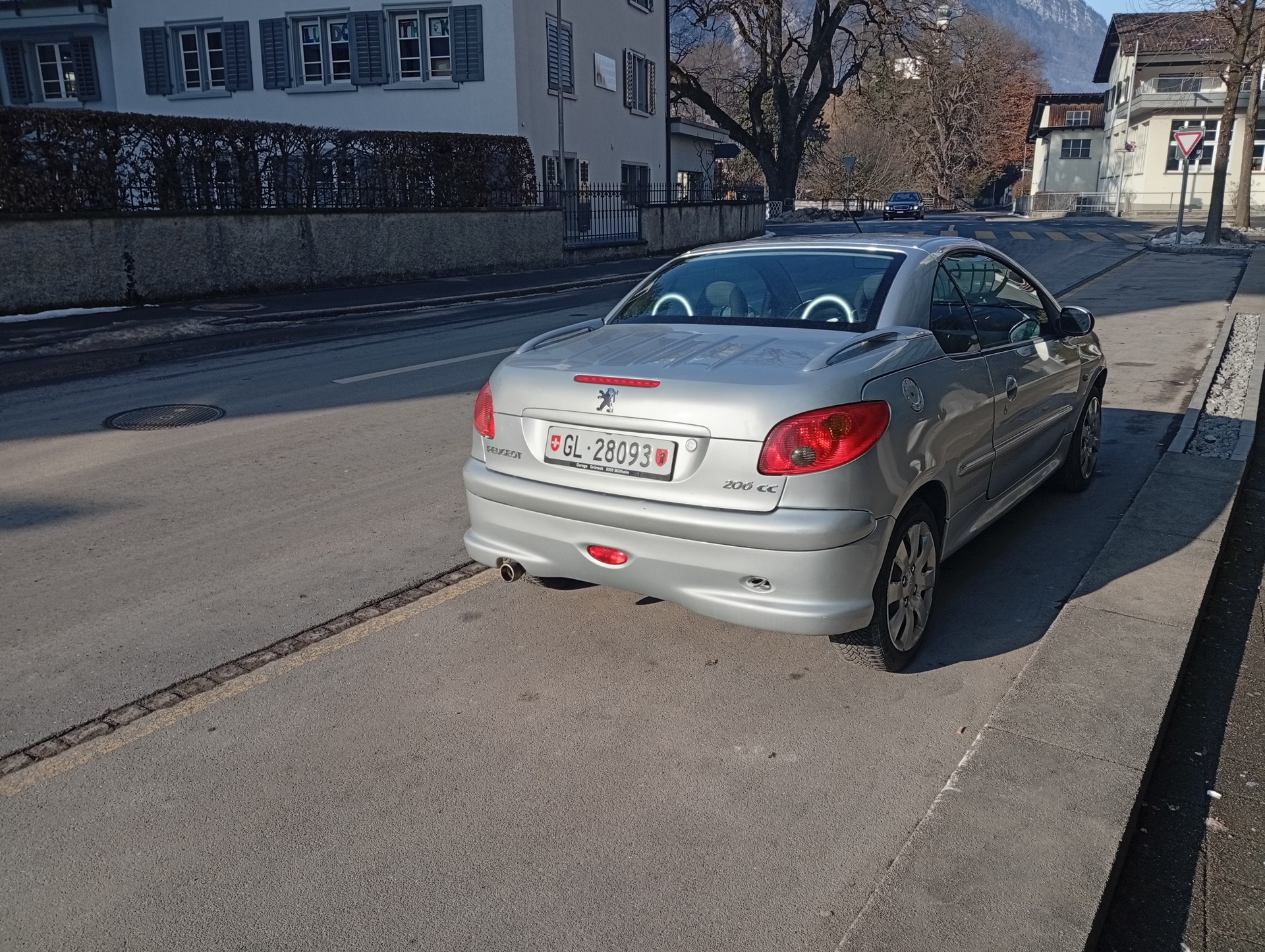 PEUGEOT 206 CC 1.6 16V Black & Silver Edition Kaufen