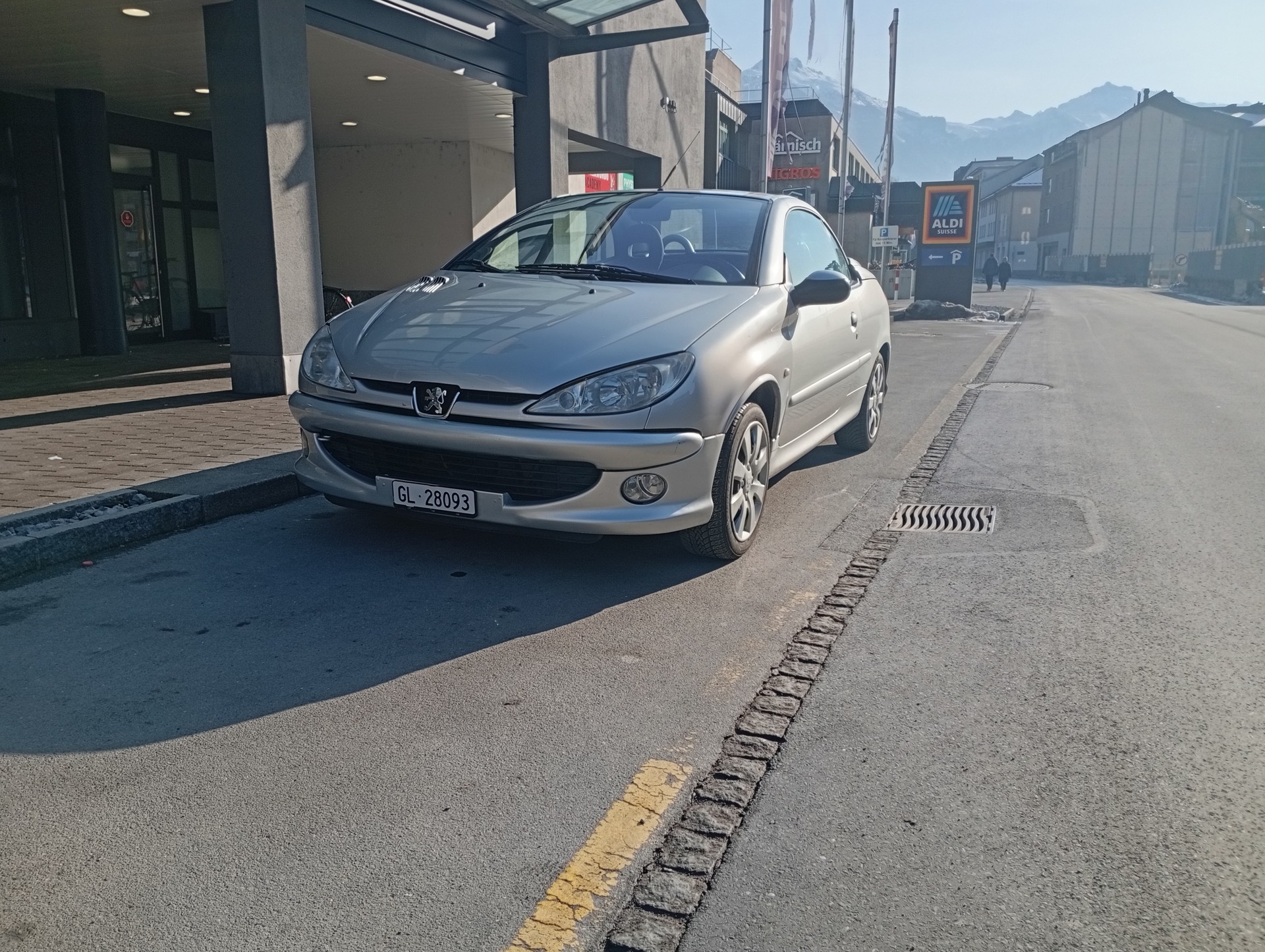 PEUGEOT 206 CC 1.6 16V Black & Silver Edition Kaufen