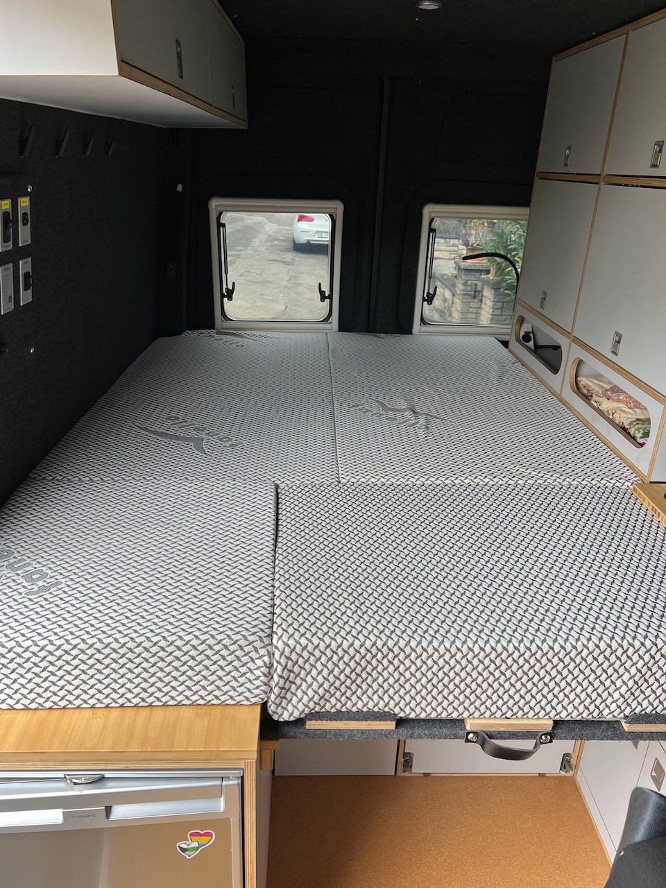 MERCEDES-BENZ Sprinter 419 CDI Standard 9G-TRONIC 4x4 Kaufen