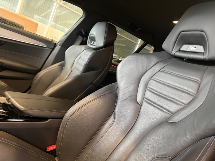 BMW 540i xDrive 48V Touring Pure M Sport | CH | All Black | Driving ...