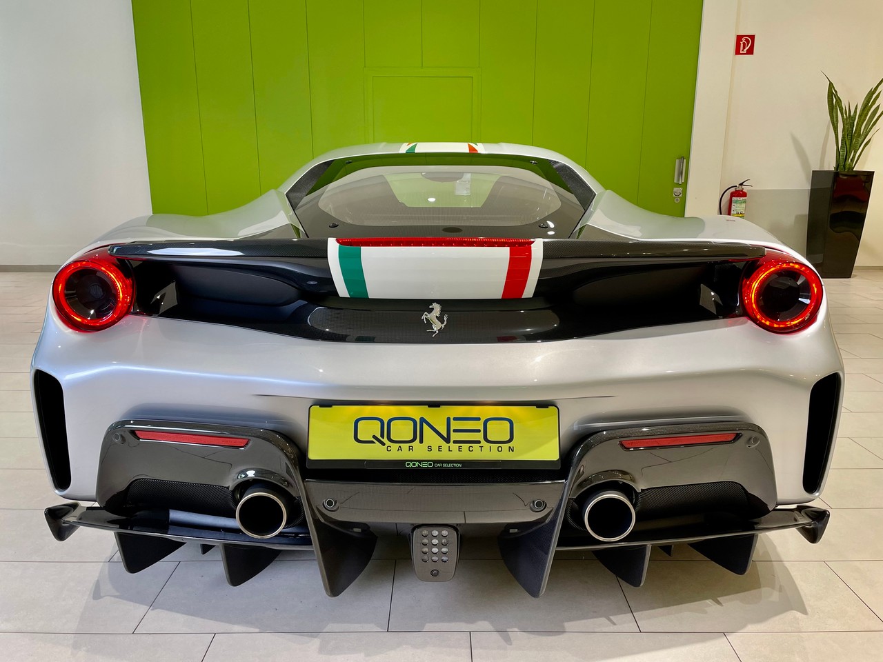 FERRARI 488 Pista 3.9 V8 PILOTI Kaufen