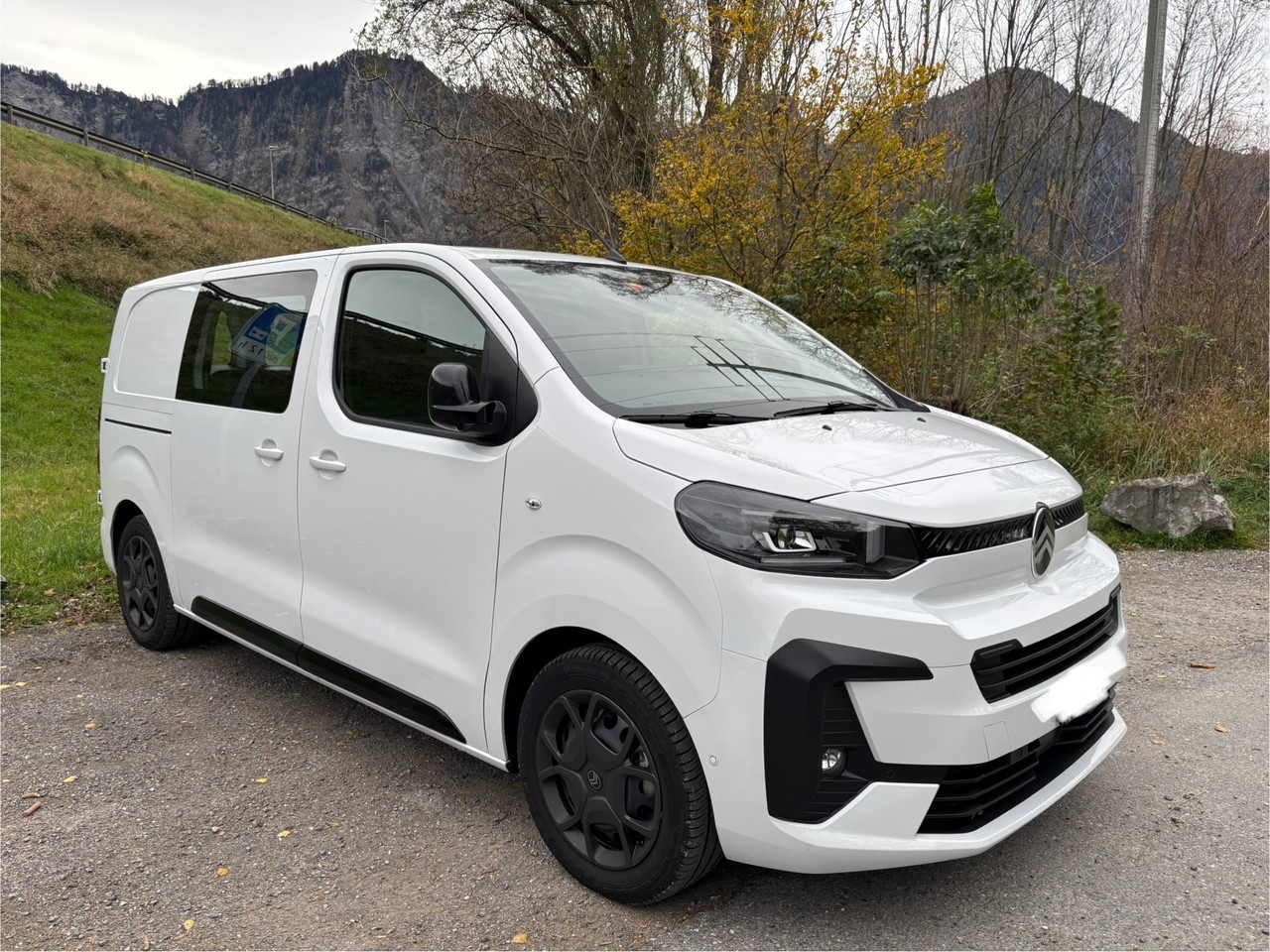 CITROEN ë-Jumpy M 75 kWh Swiss Edition | LED | Winterpaket | Keyless ...