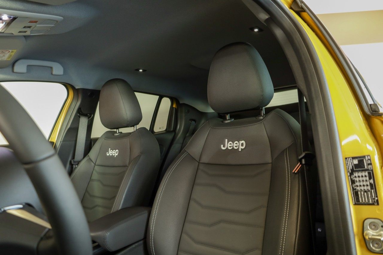 JEEP Avenger 54kWh Summit Kaufen