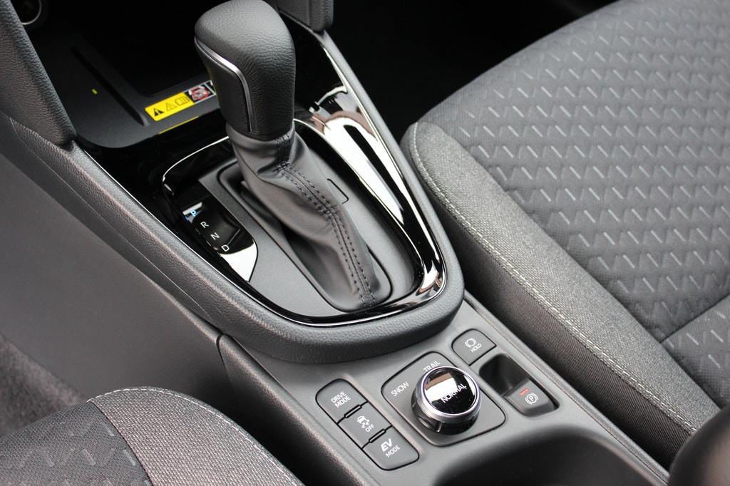 TOYOTA Yaris Cross 1.5 Premium AWDi e-CVT 4x4 - "Garantie 10 ans ...