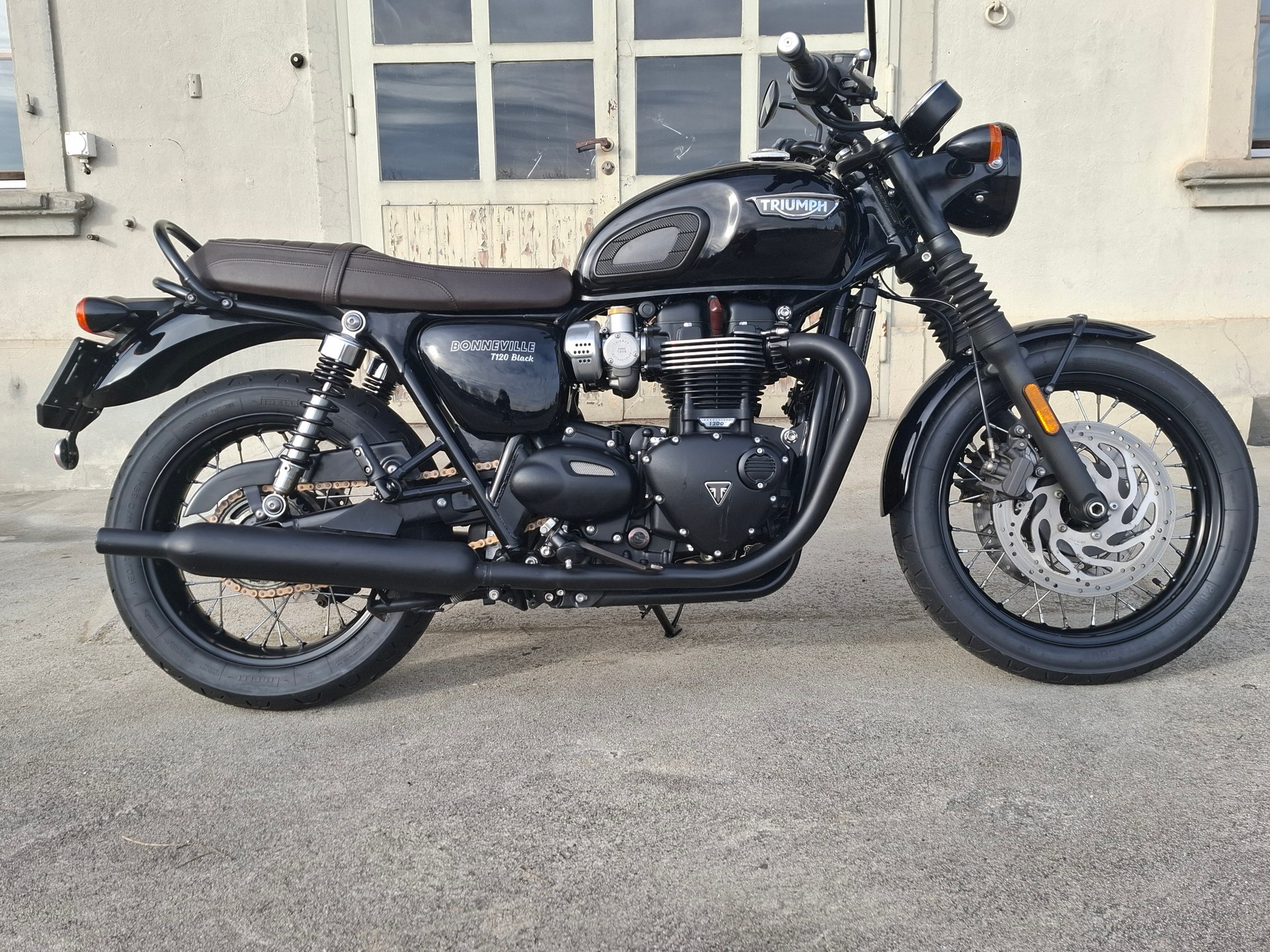 TRIUMPH Bonneville T120 Black Kaufen