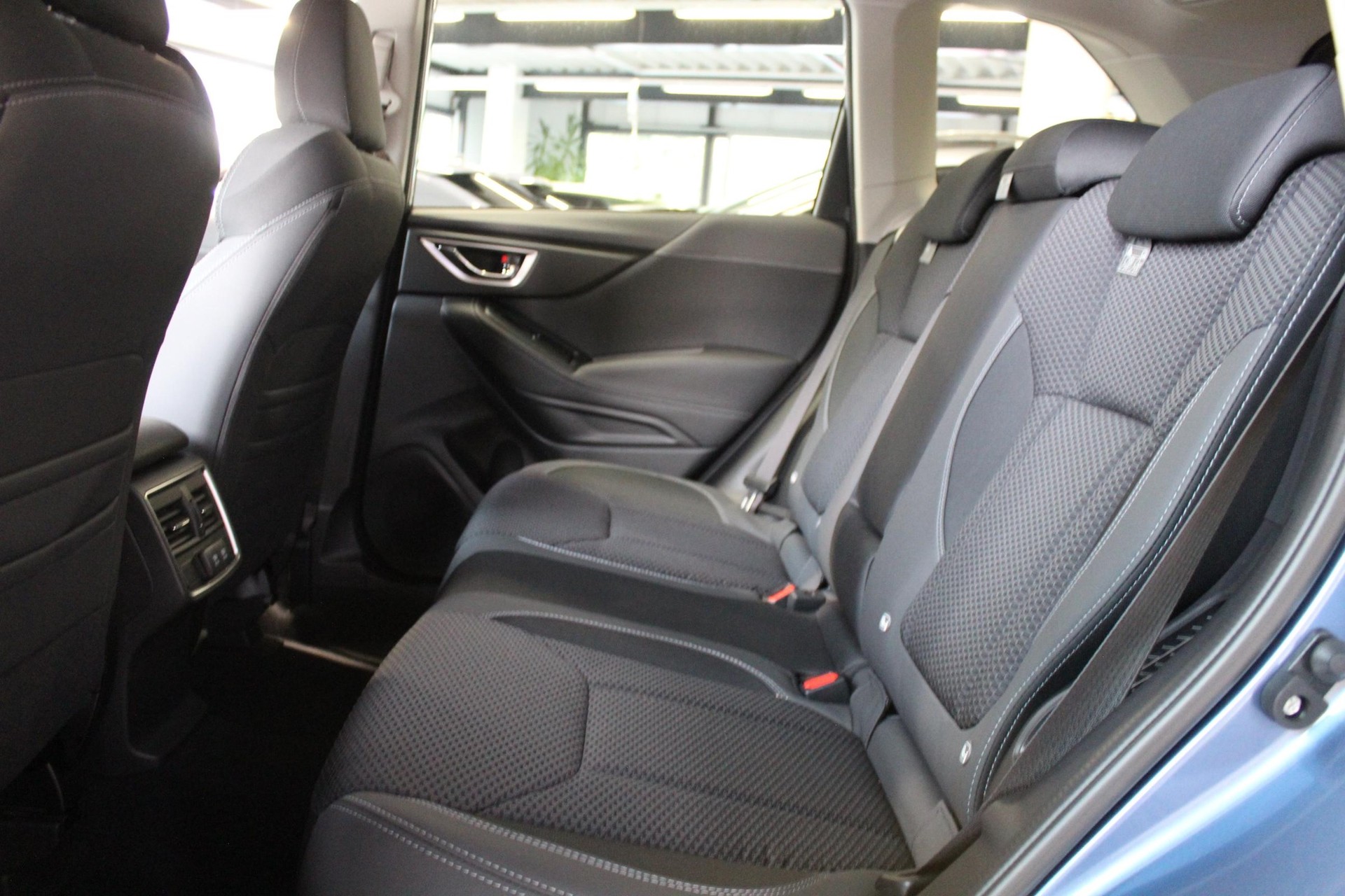 SUBARU Forester Station 2.0i e-Boxer Swiss Plus Kaufen