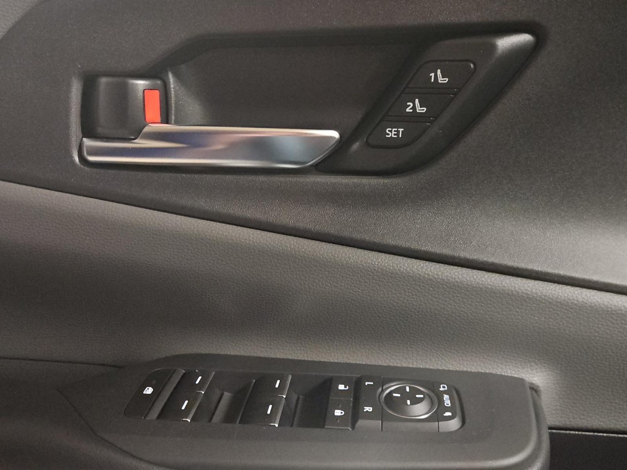 TOYOTA Prius 2.0 Plug-In-Hybrid Premium Kaufen