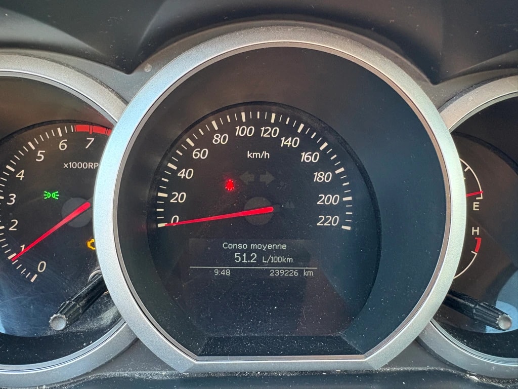 SUZUKI Grand Vitara 2.4 16V GL Top pour export À vendre