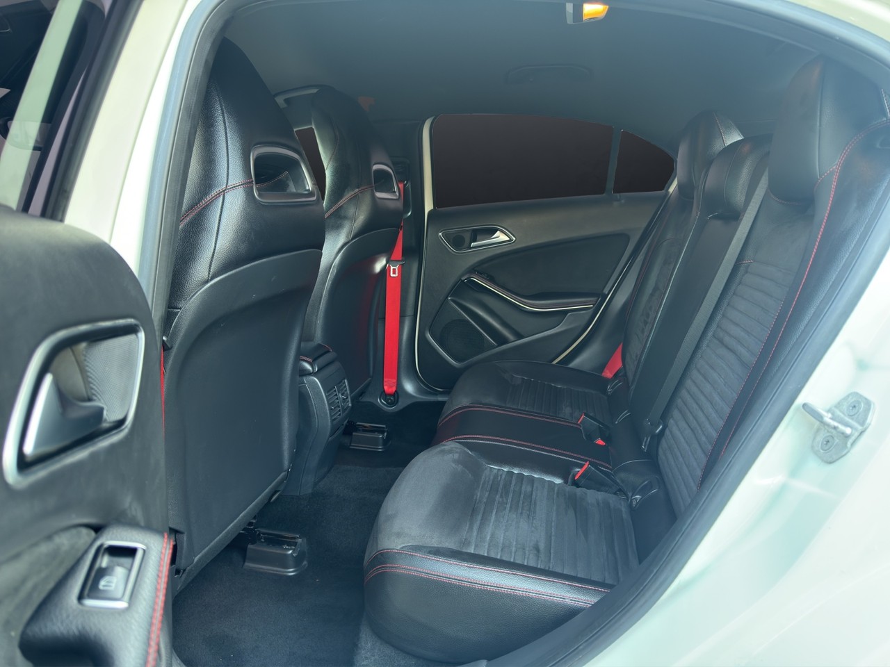 MERCEDES-BENZ A 250 Sport 211-PS 4X4 Automat 4Matic 7G-DCT * Frisch ab ...