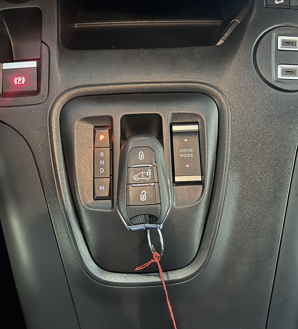 CITROEN Berlingo XL 1.5 BlueHDi 130 Max 7 Places / 7 Platz À vendre