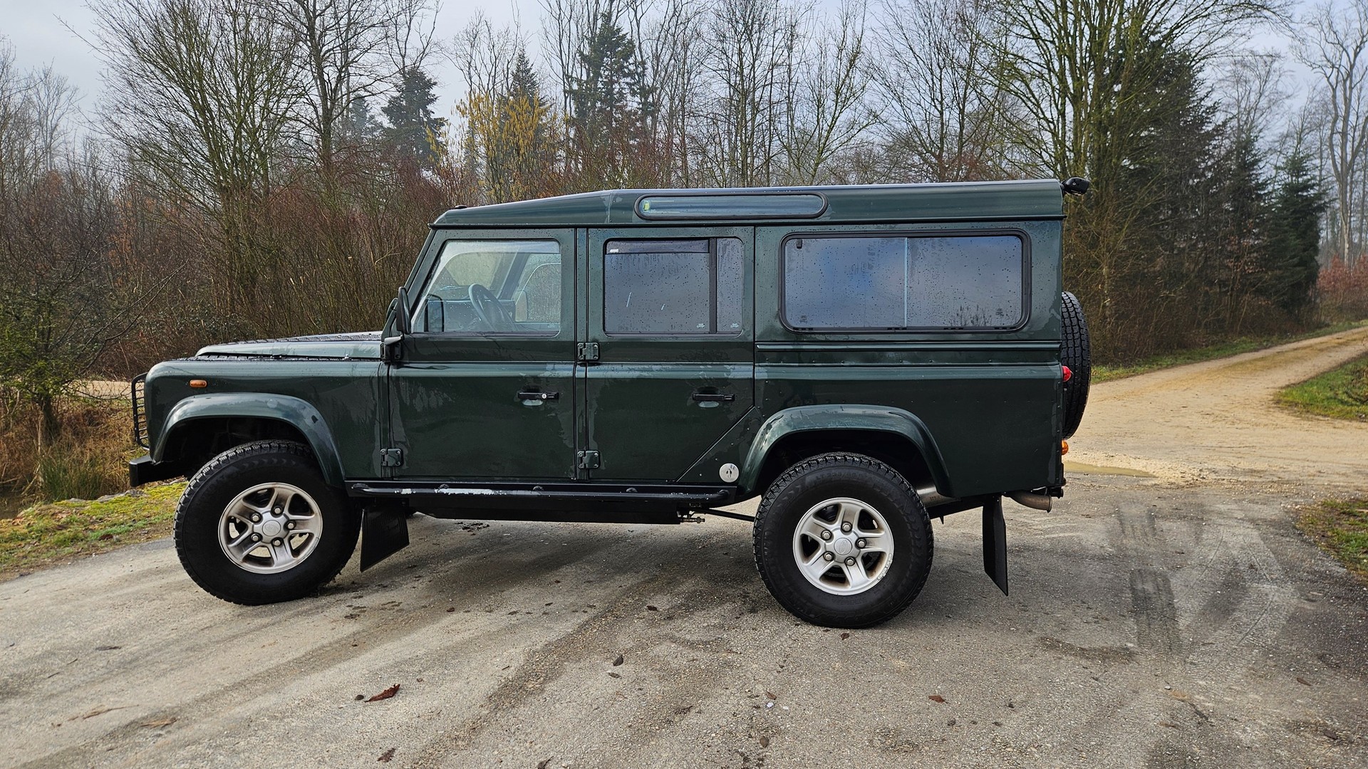 LAND ROVER Defender 110 SW 2.5 Td5 Kaufen