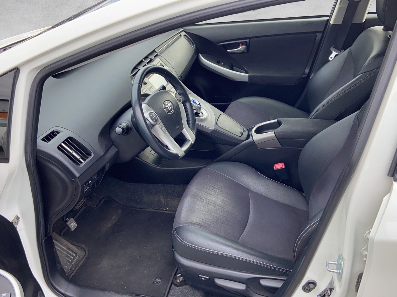TOYOTA Prius 1.8 16V HSD Sol Premium Kaufen