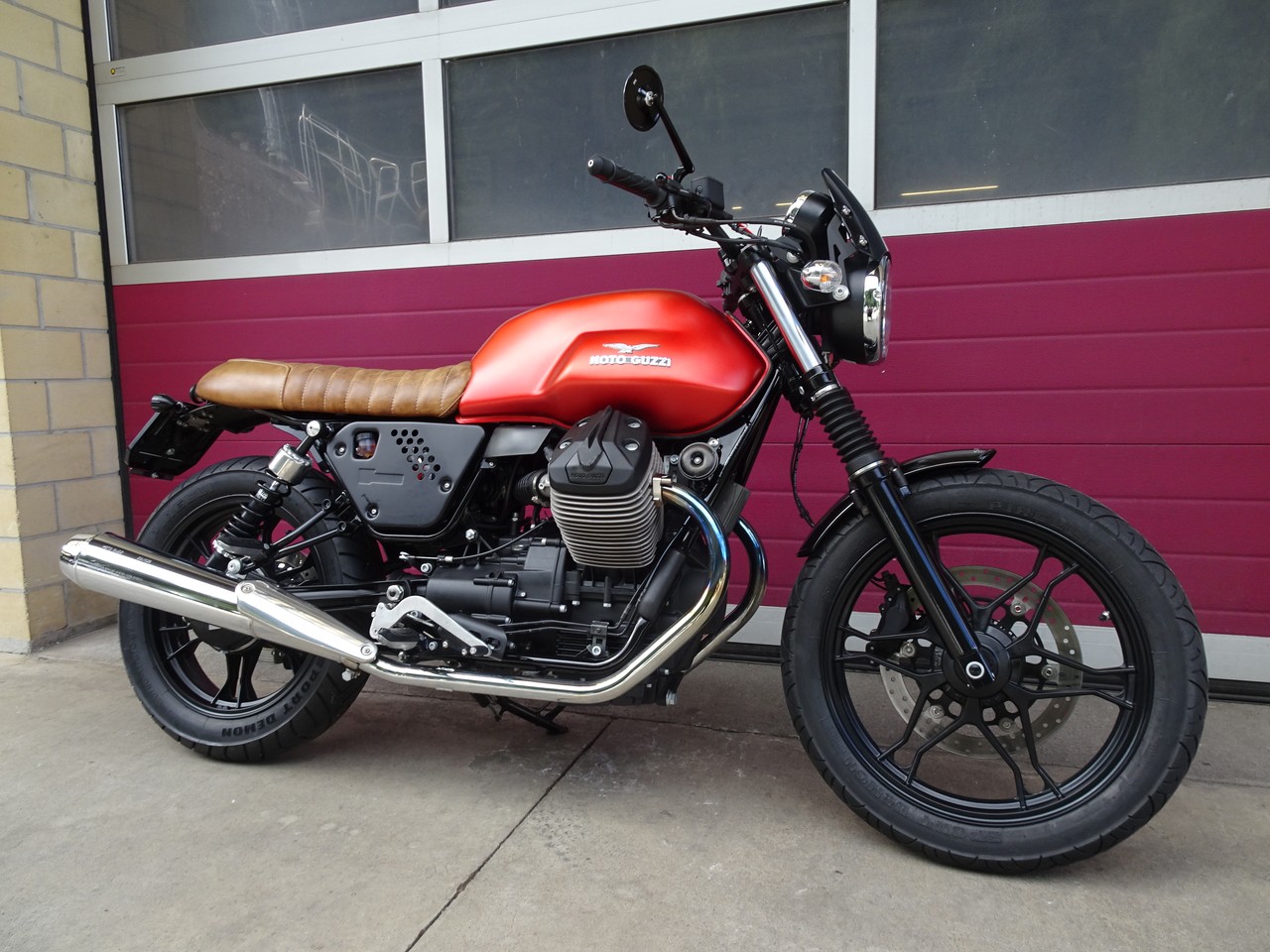 MOTO GUZZI V7 II Stone 750 A Kaufen