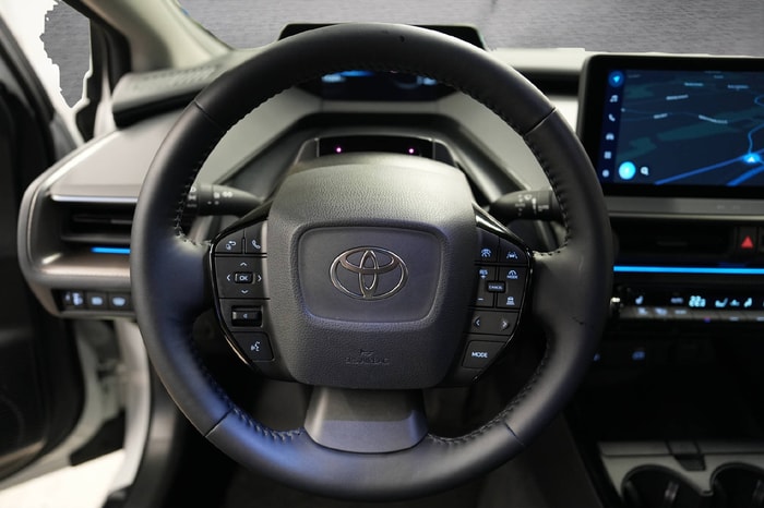 TOYOTA Prius 2.0 Plug-In-Hybrid Trend À vendre