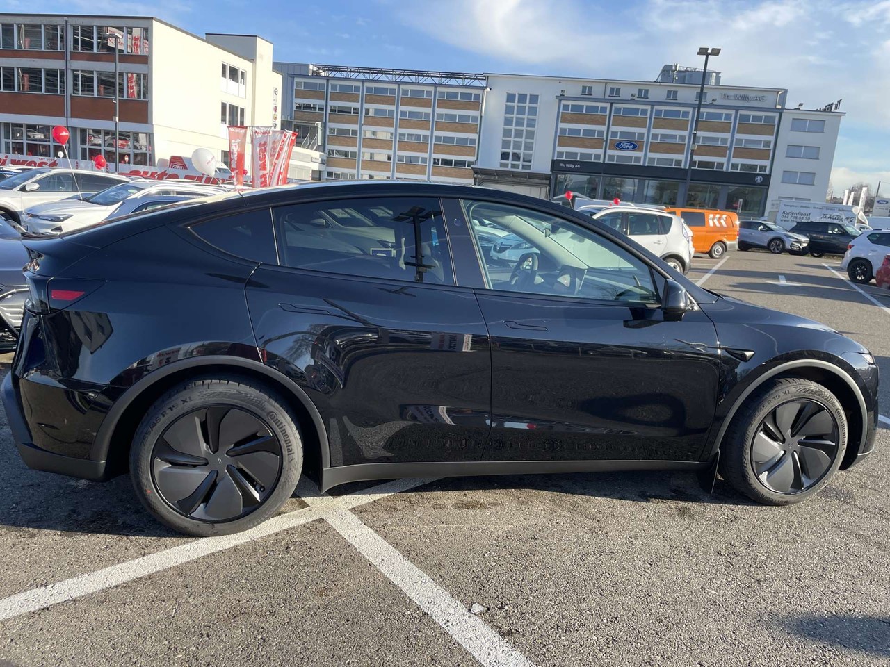 TESLA Model Y Long Range Premium 514PS AWD Kaufen
