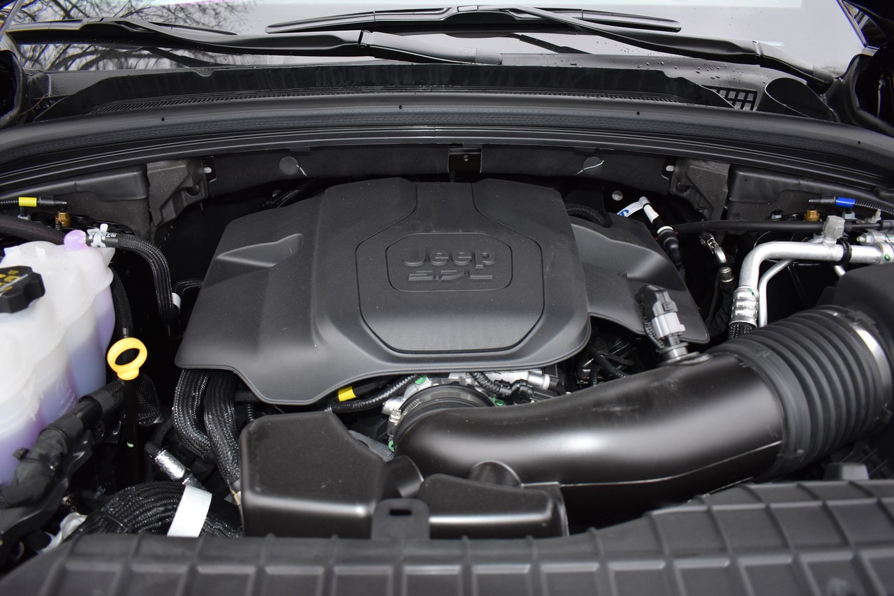 JEEP Grand Cherokee Summit 5.7 Hemi AWD Kaufen