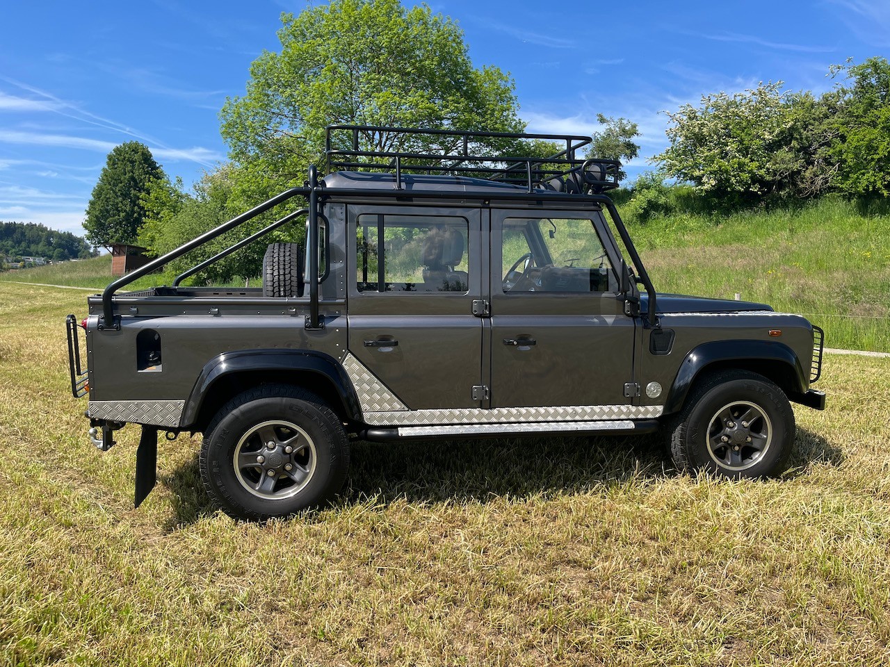 LAND ROVER Defender 110 2.5 Td5 Tomb Raider Lara Croft À vendre