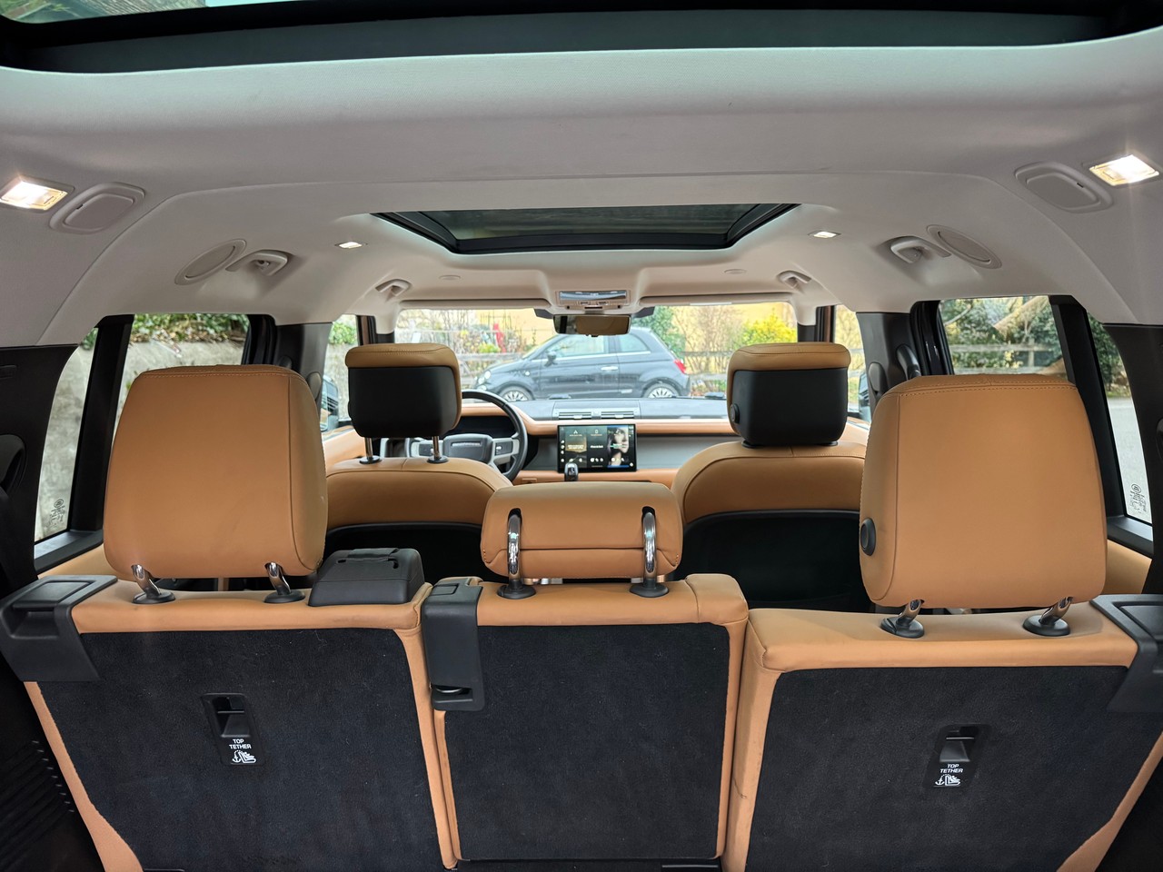 LAND ROVER Defender 130 3.0 D I6 300 First Edition AWD AT8 Kaufen