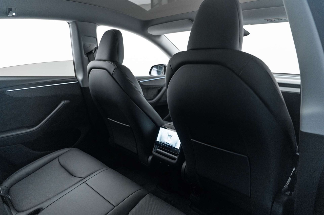 TESLA Model Y NEW Long Range Premium AWD 514PS Kaufen