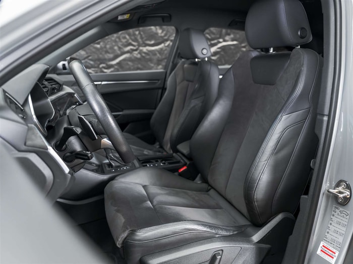 AUDI RS Q3 Sportback quattro S tronic *CH-Fahrzeug*Matrix LED* Kaufen