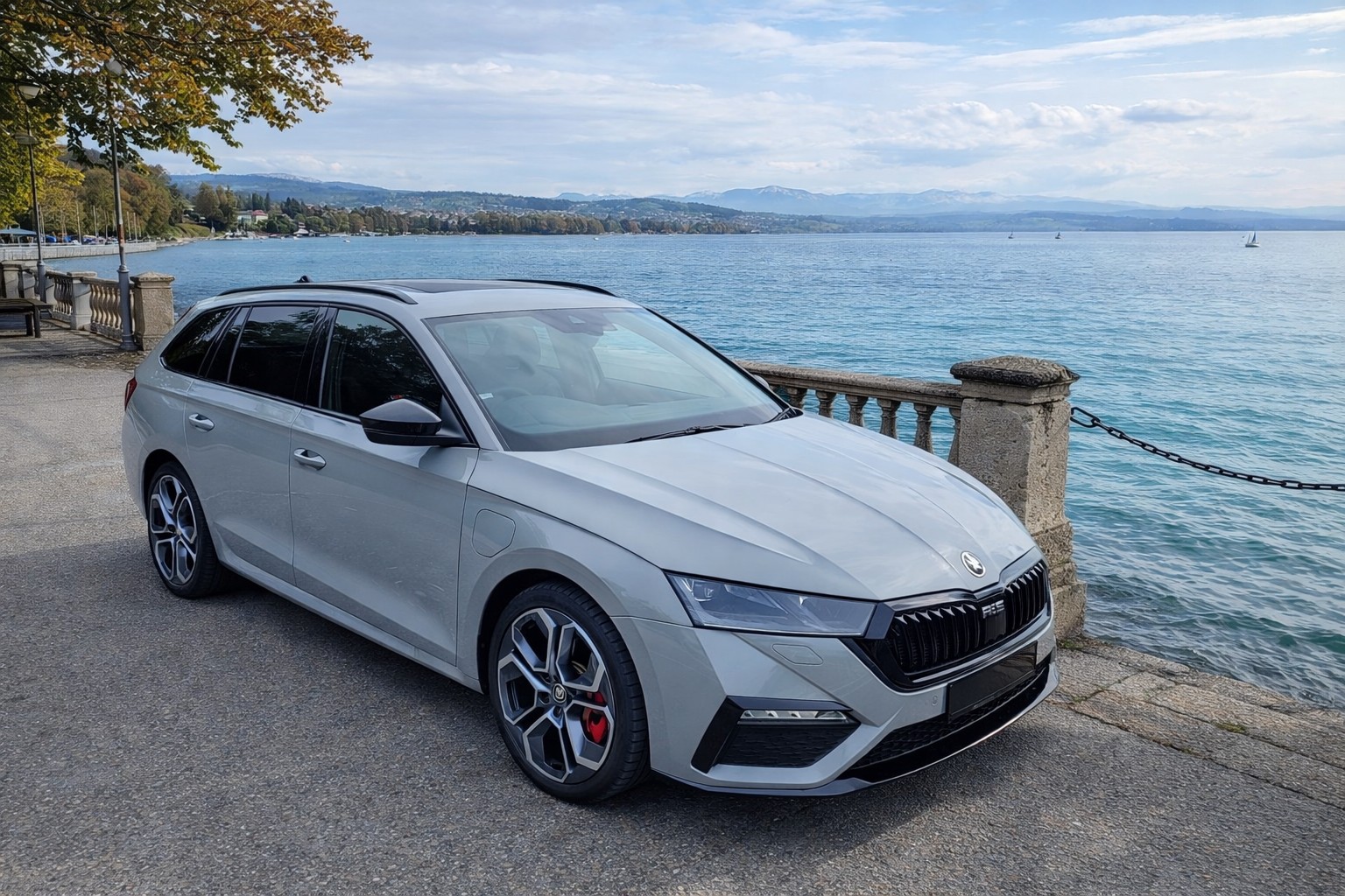 SKODA Octavia Combi 1.4 TSI PHEV DSG RS À vendre