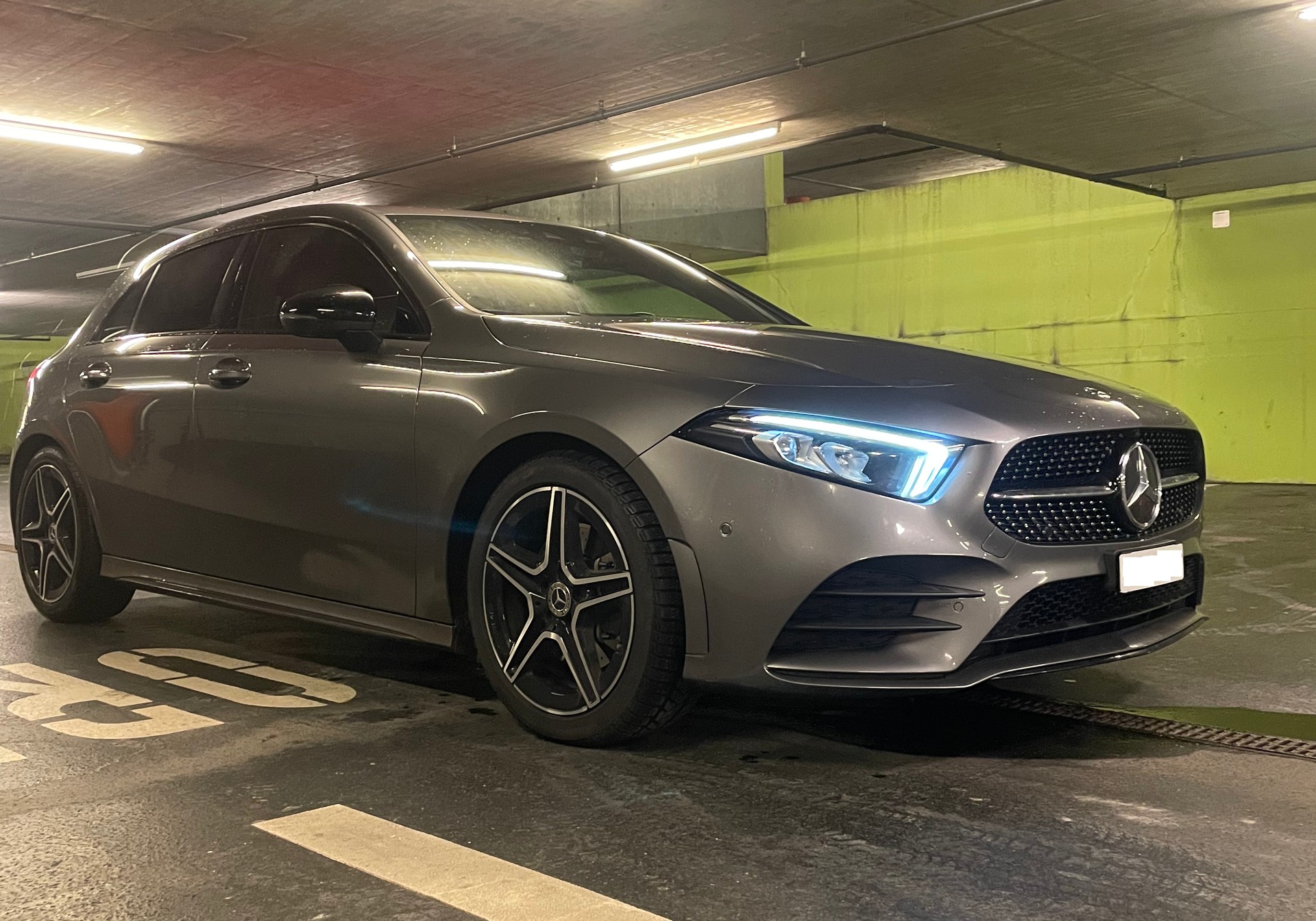 MERCEDES-BENZ A 220 AMG Line 7G-DCT 4Matic Kaufen