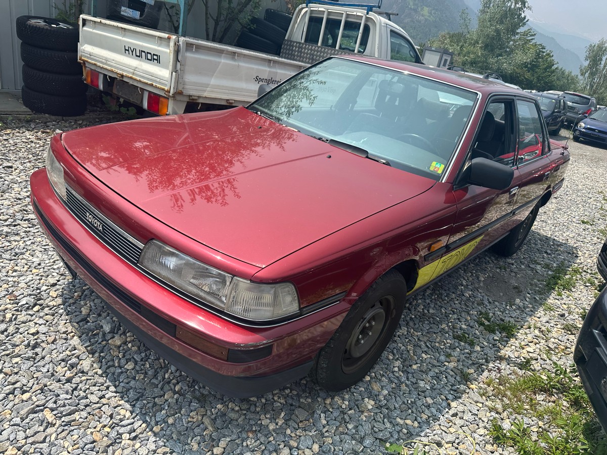 TOYOTA Camry 2000 GLi Kaufen