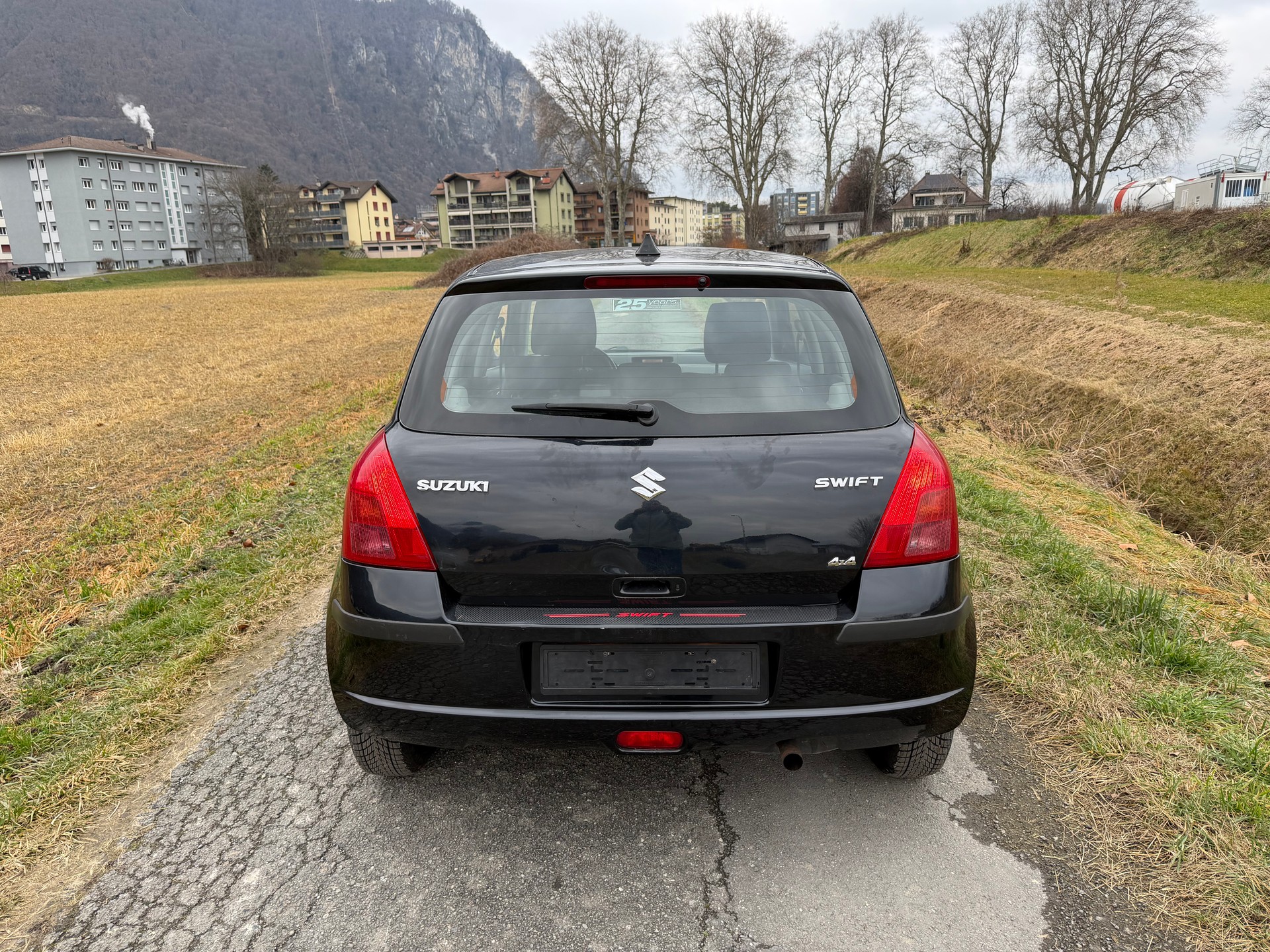 SUZUKI Swift 1.3i 16V GL 4x4 Kaufen