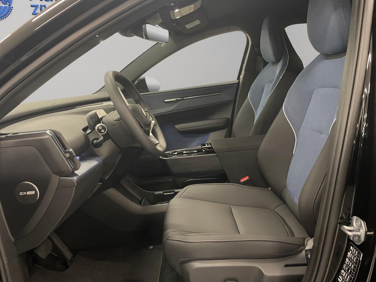 VOLVO EX30 E60 Plus Kaufen