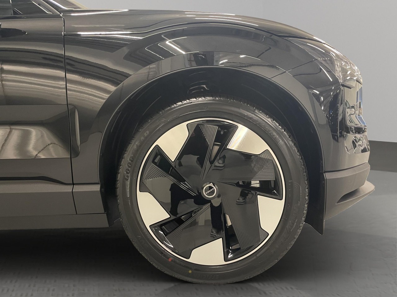 VOLVO EX30 E60 Plus Kaufen