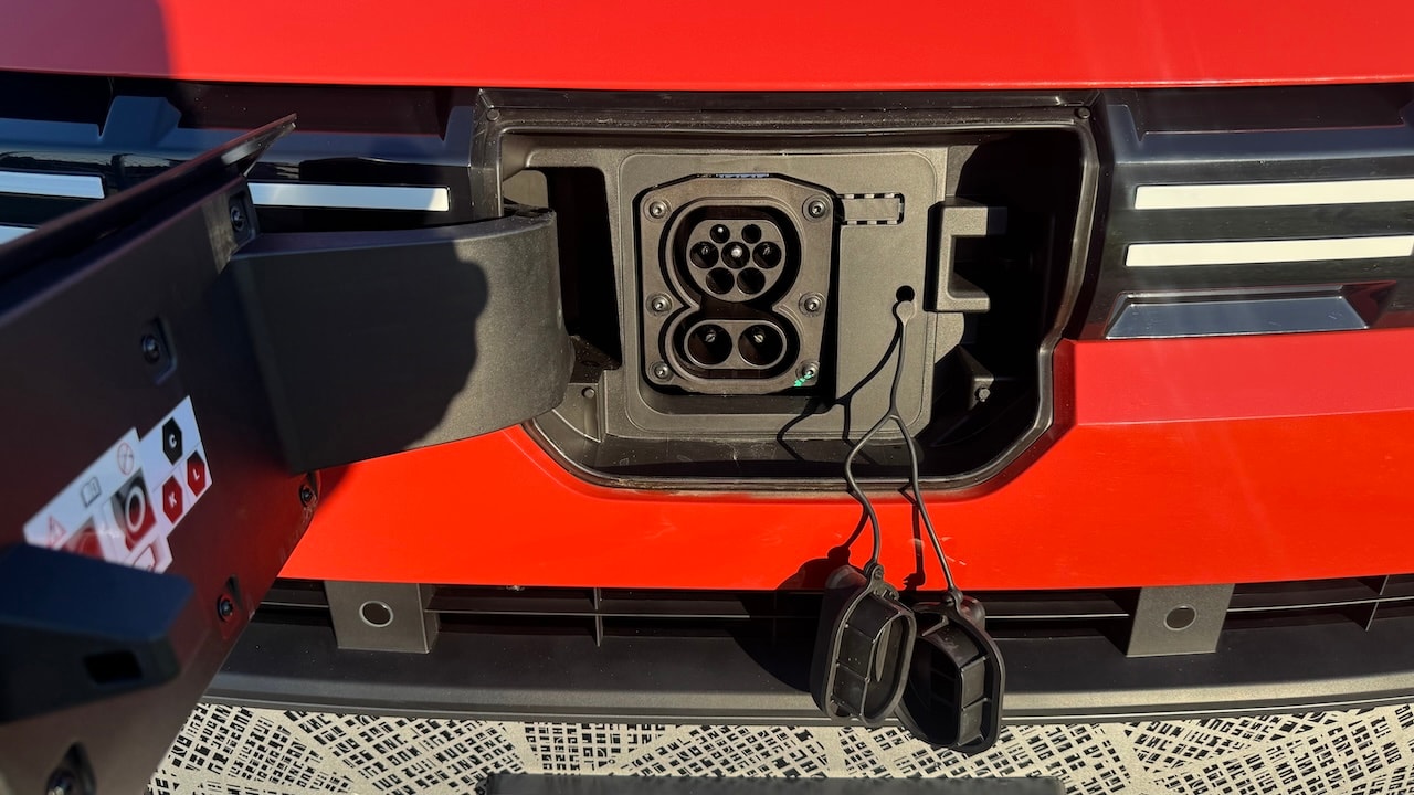 DACIA NEW SPRING 2025 MODELL 27 kWh 65 EXTREME * VOLLAUSSTATTUNG ...