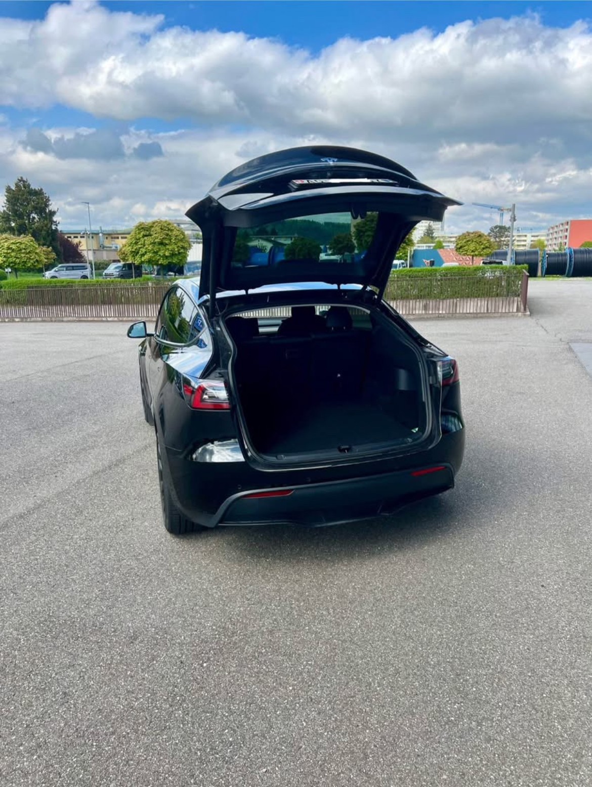 TESLA Model Y Long Range Kaufen