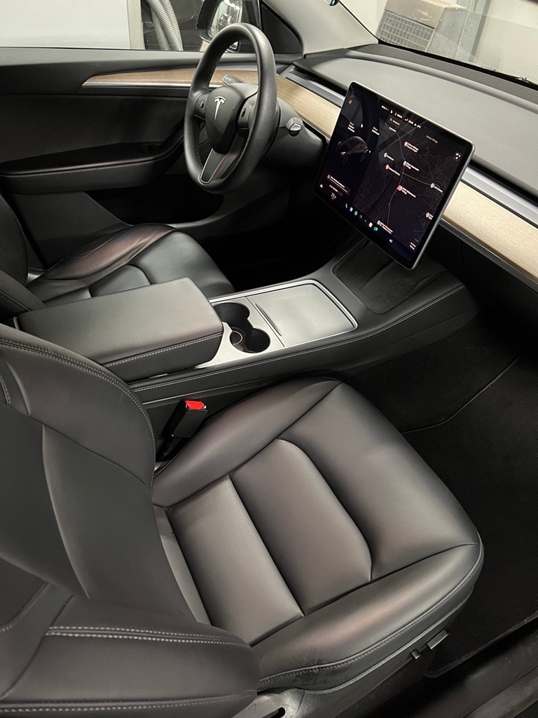 TESLA Model Y Long Range Kaufen