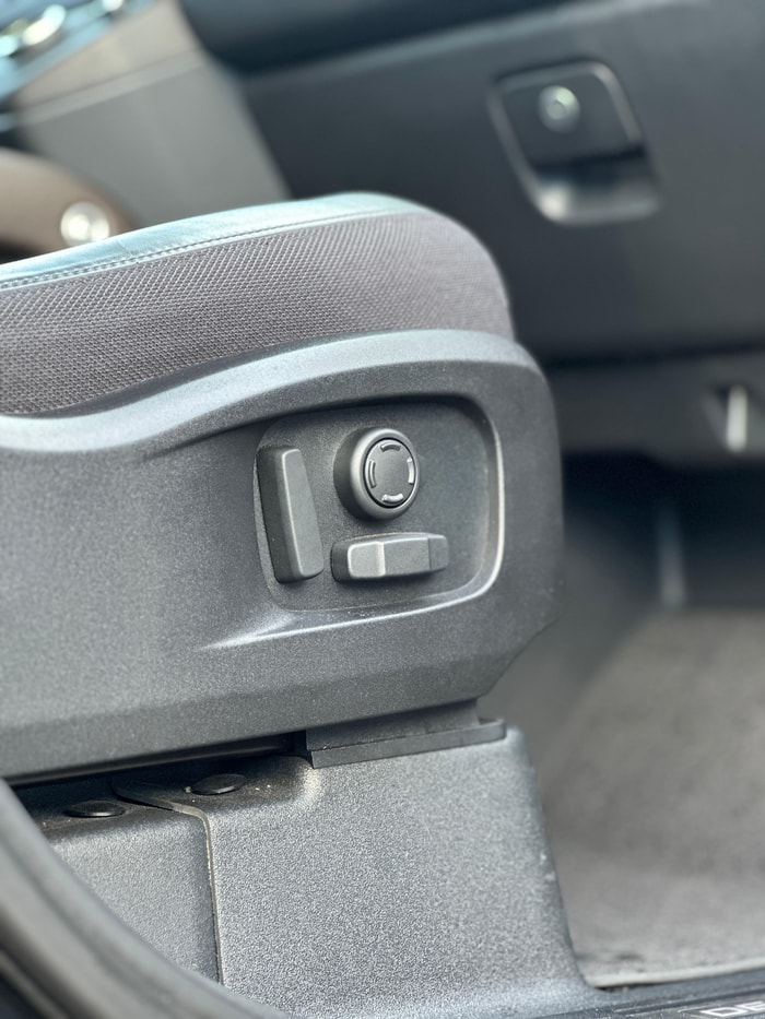 LAND ROVER Defender 110 3.0 D I6 300 X À vendre