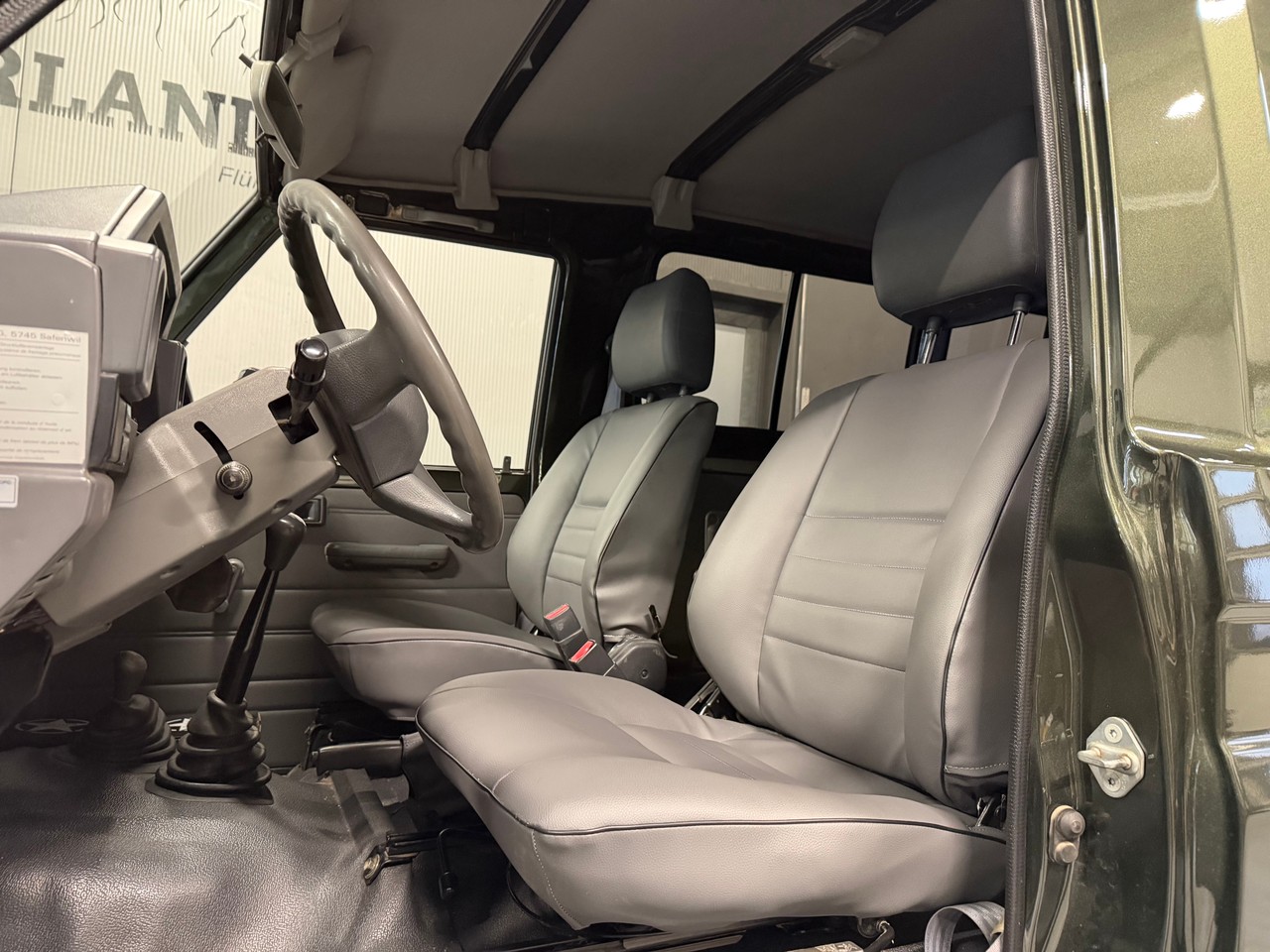 TOYOTA Land Cruiser 400 Hdt Long 4.2D Kaufen