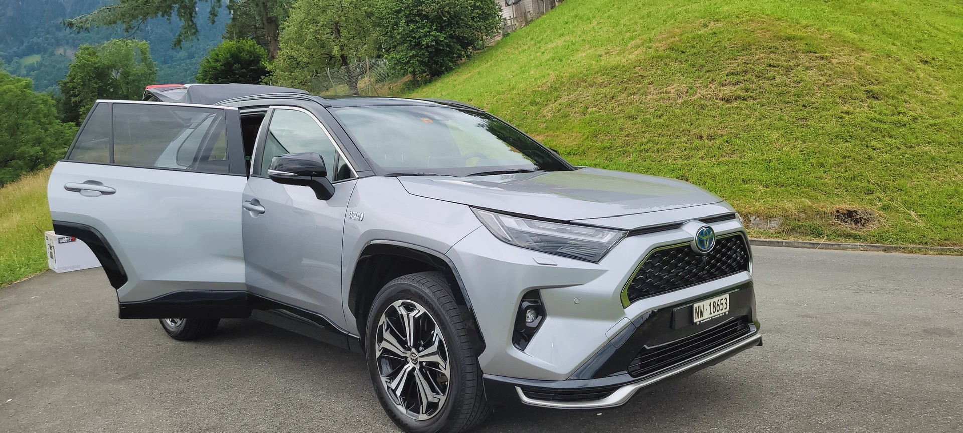 TOYOTA RAV-4 2.5 PHEV Platinum e-CVT 4WD Kaufen