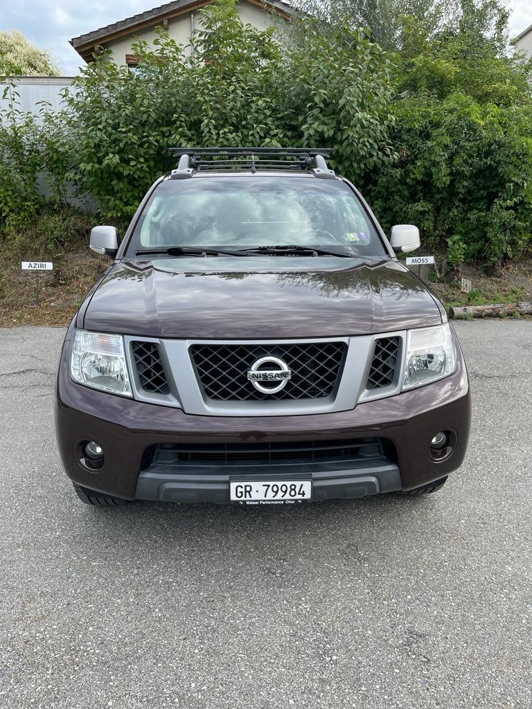 NISSAN Navara Double Cab XE 2.5 dCi 4WD Kaufen
