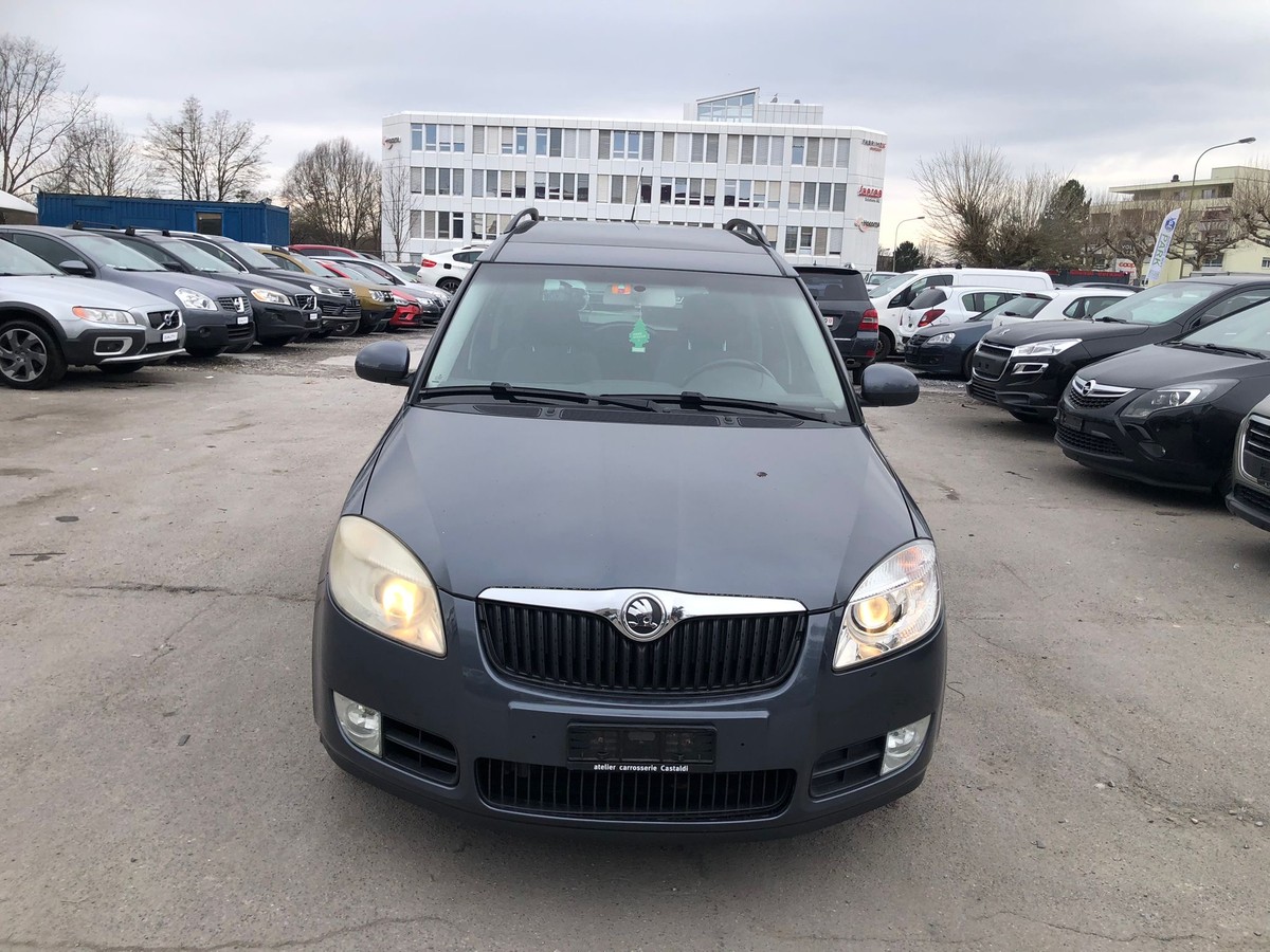 SKODA Roomster 1.6 Scout Automatic Kaufen