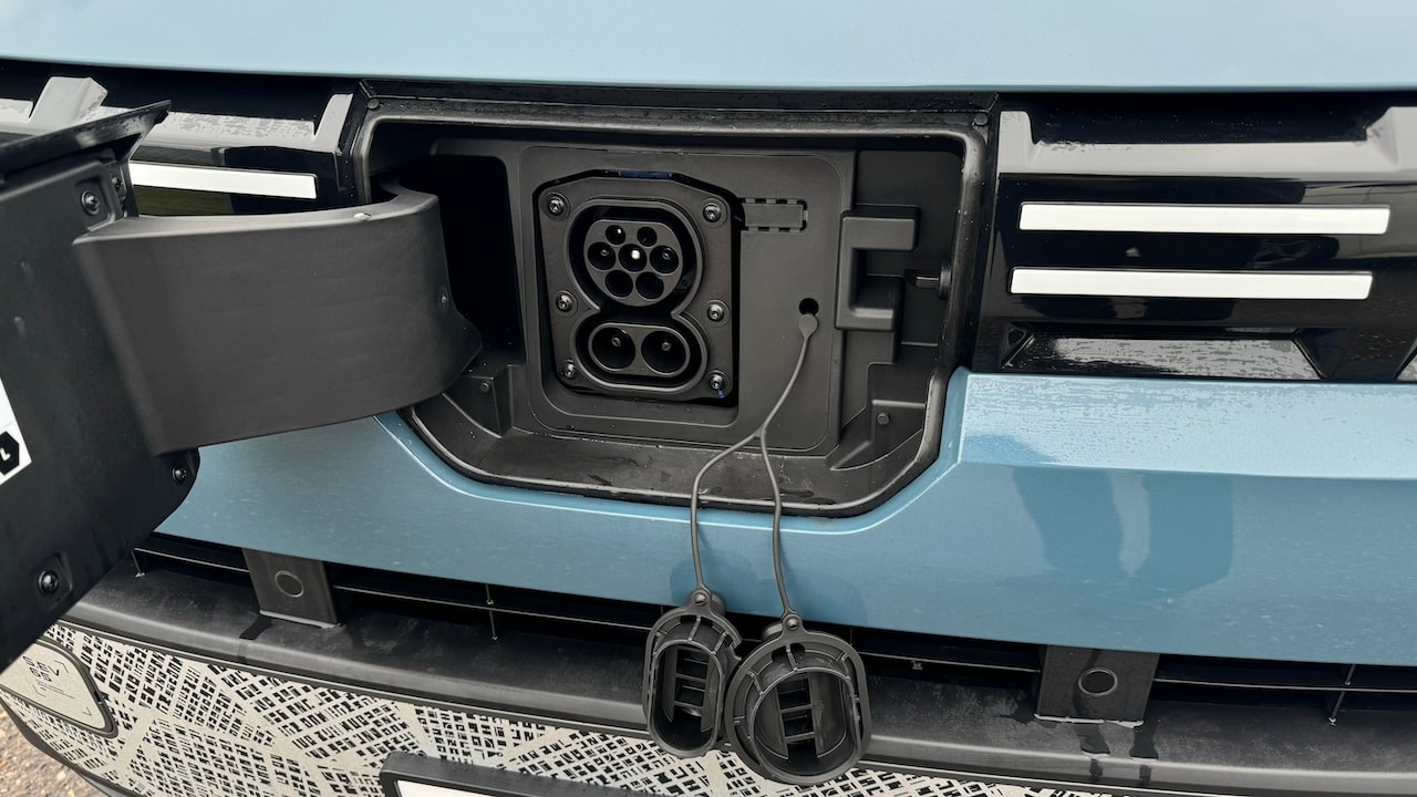 DACIA NEW SPRING 2025 MODELL 27 kWh 65 EXTREME * VOLLAUSSTATTUNG ...