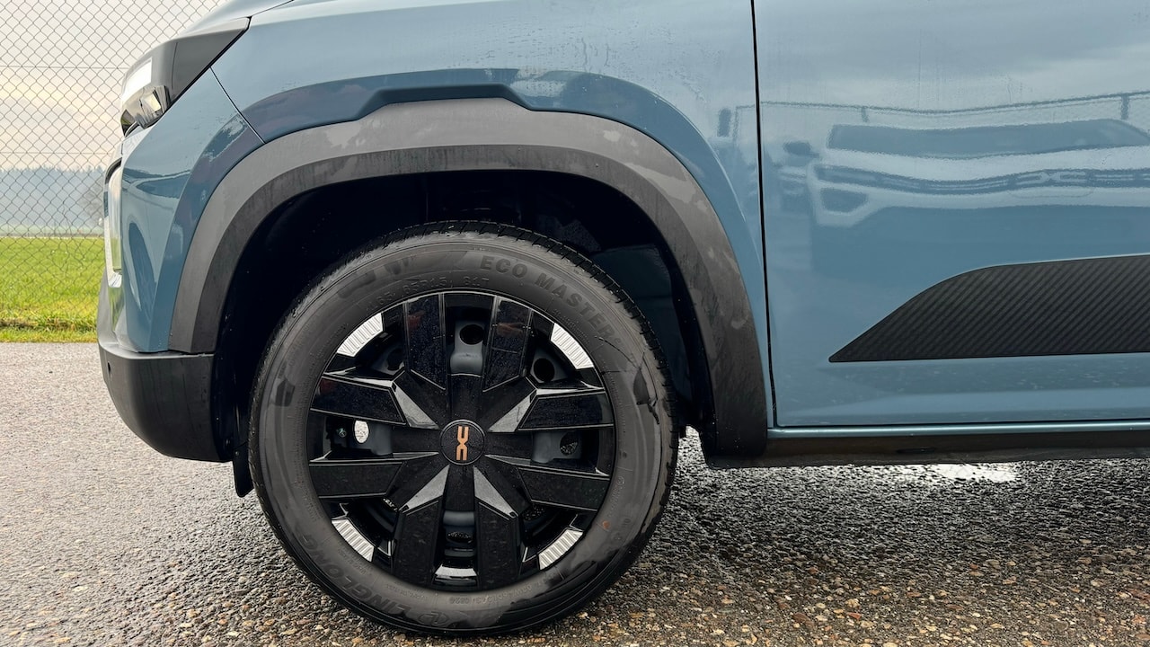 DACIA NEW SPRING 2025 MODELL 27 kWh 65 EXTREME * VOLLAUSSTATTUNG ...