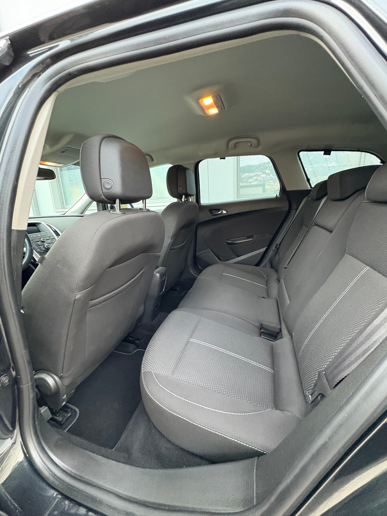 OPEL Astra SportsTourer 1.6i 16V Turbo Drive Automatic Frisch ab MFK 19 ...